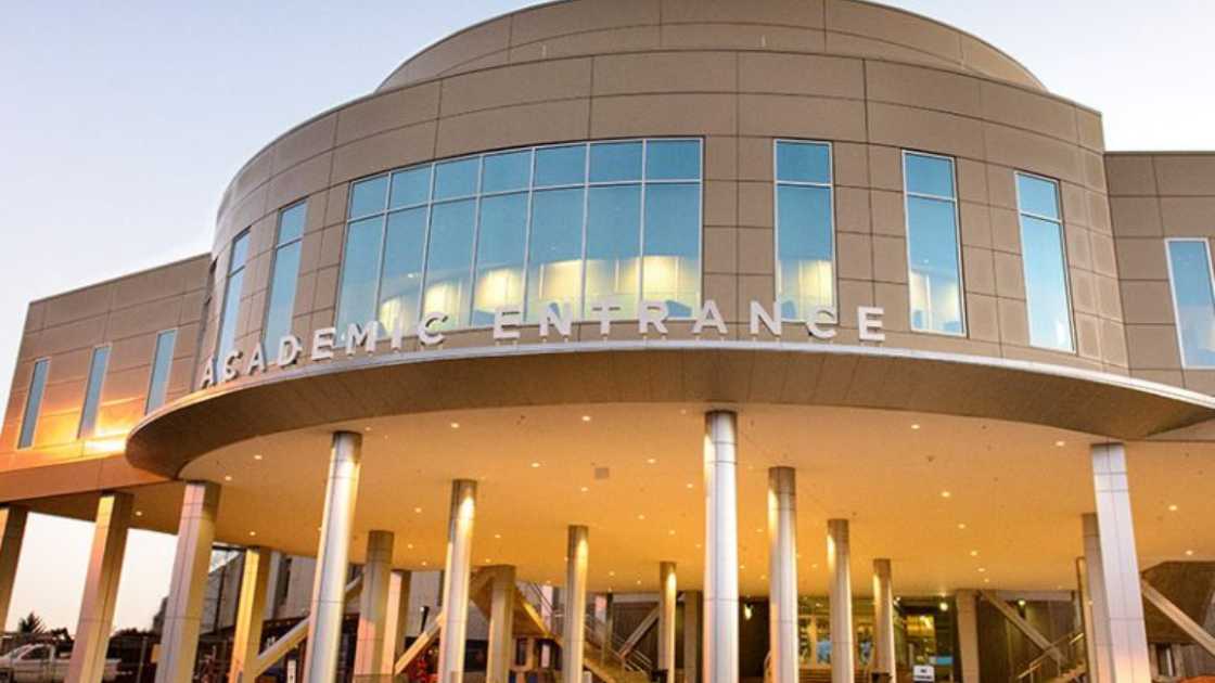 The University of Connecticut School of Medicine Secondary Application ...